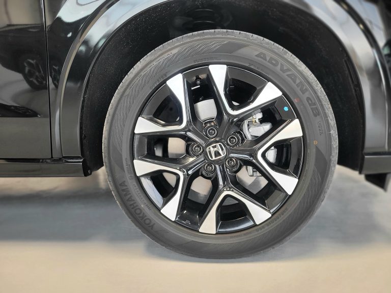 The Honda ZR-V 1.5L Turbo EX - 2023 Model | Unleashing Power, Precision ...