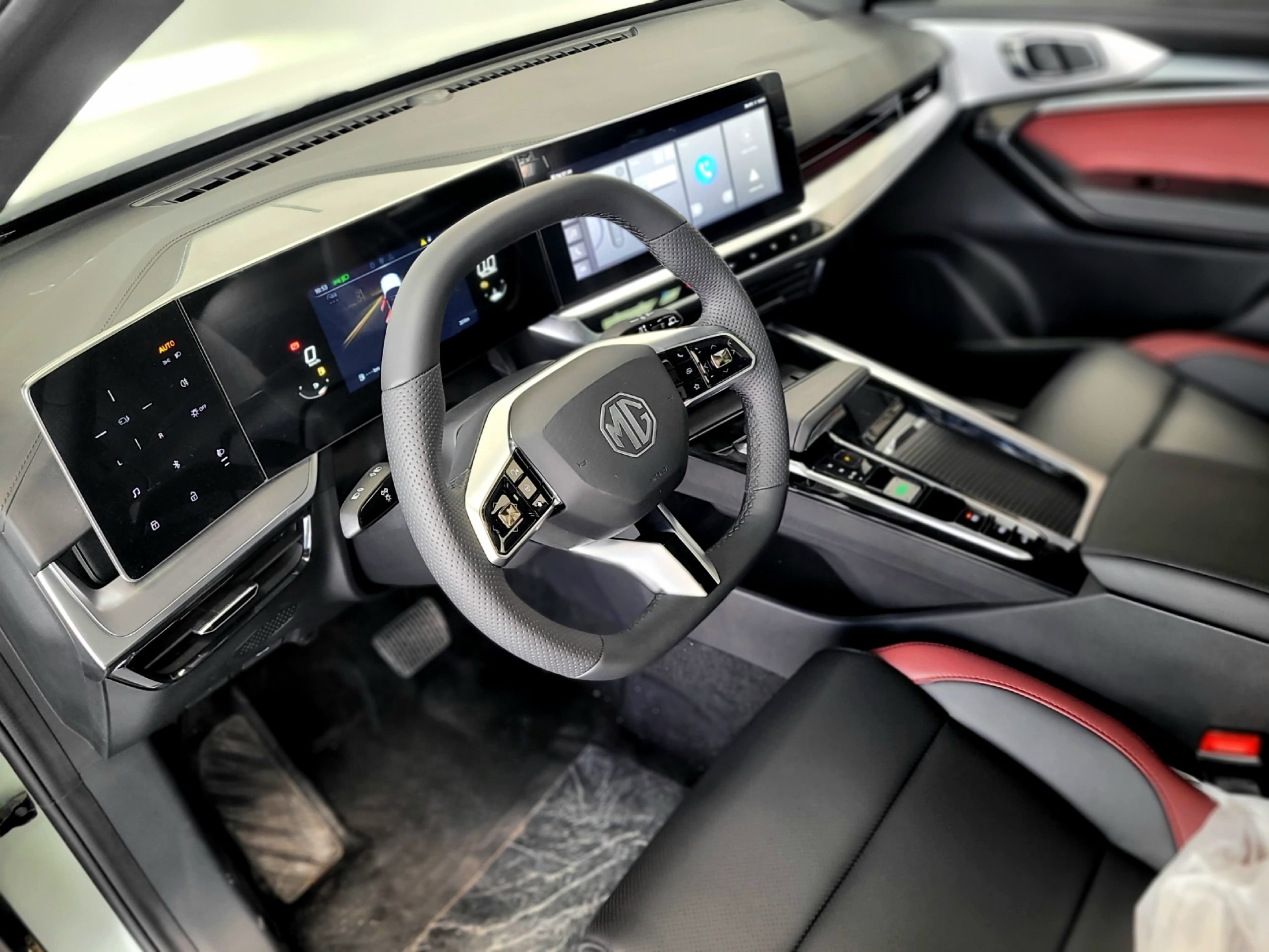 MG ONE 1.5L A/T DELUX 2025 - GREEN COLOR - Alkadycars