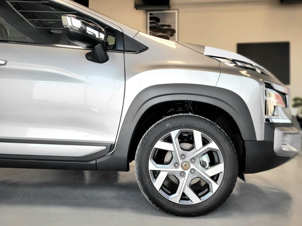Mitsubishi xpander Cross 1.5L 2025 (silver) - Alkadycars
