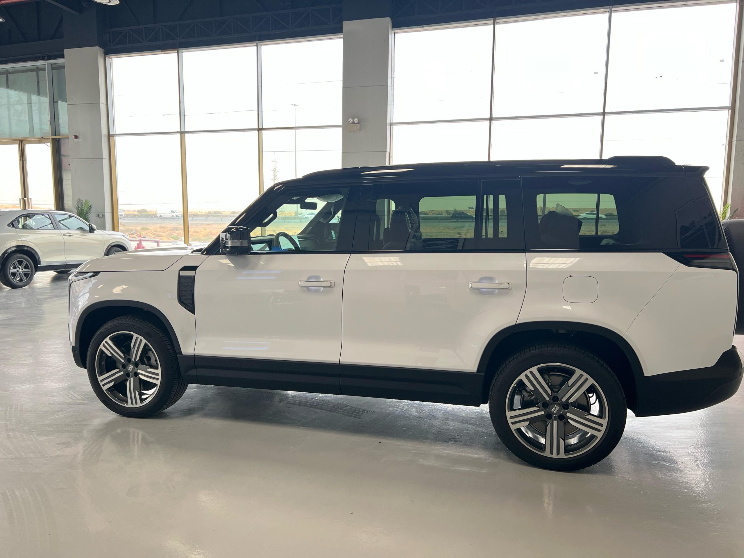 ROX 01 VIP Luxury 6-Seater 2024 - Alkadycars