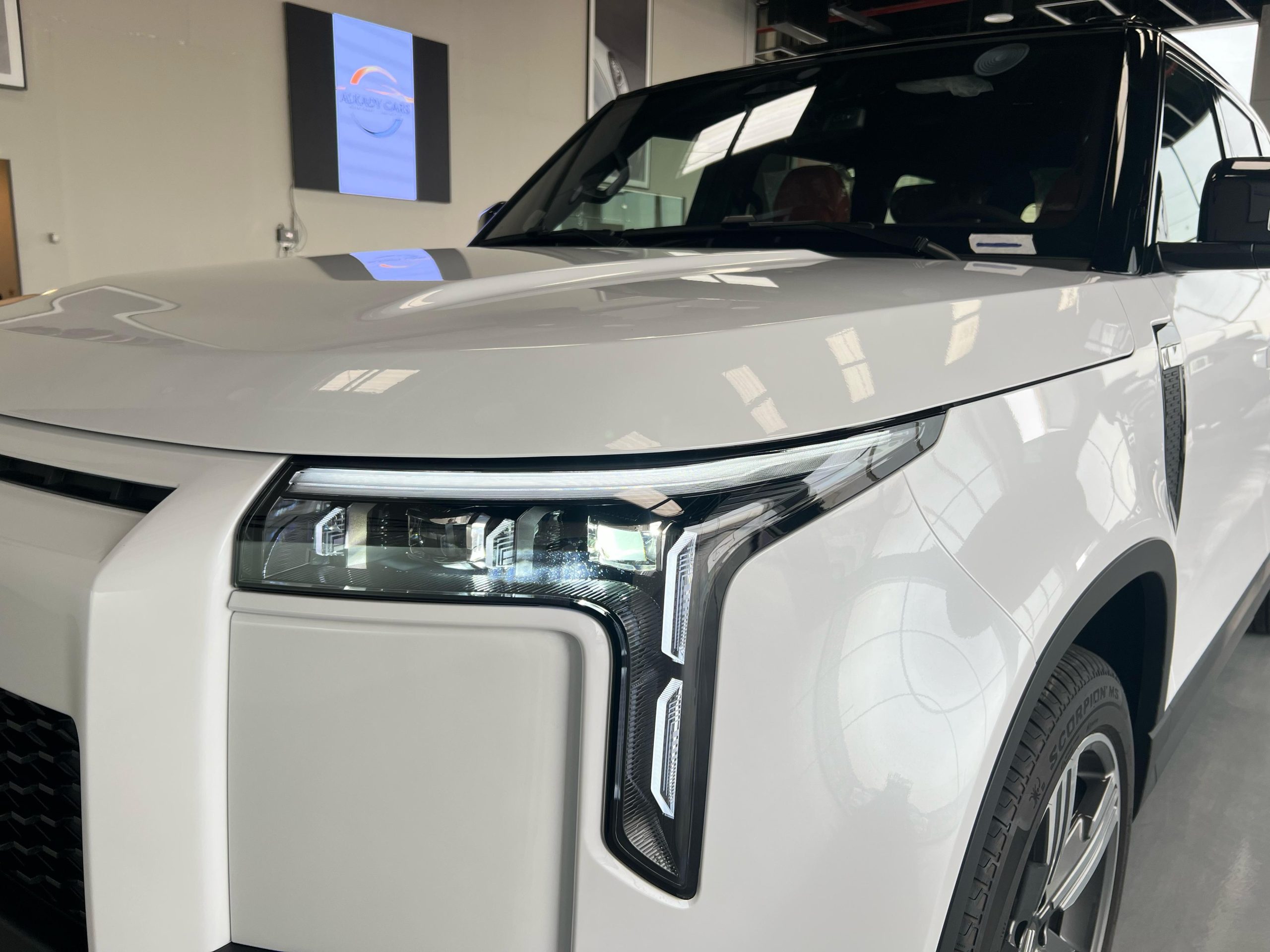 ROX 01 VIP Luxury 6-Seater 2024 - Alkadycars