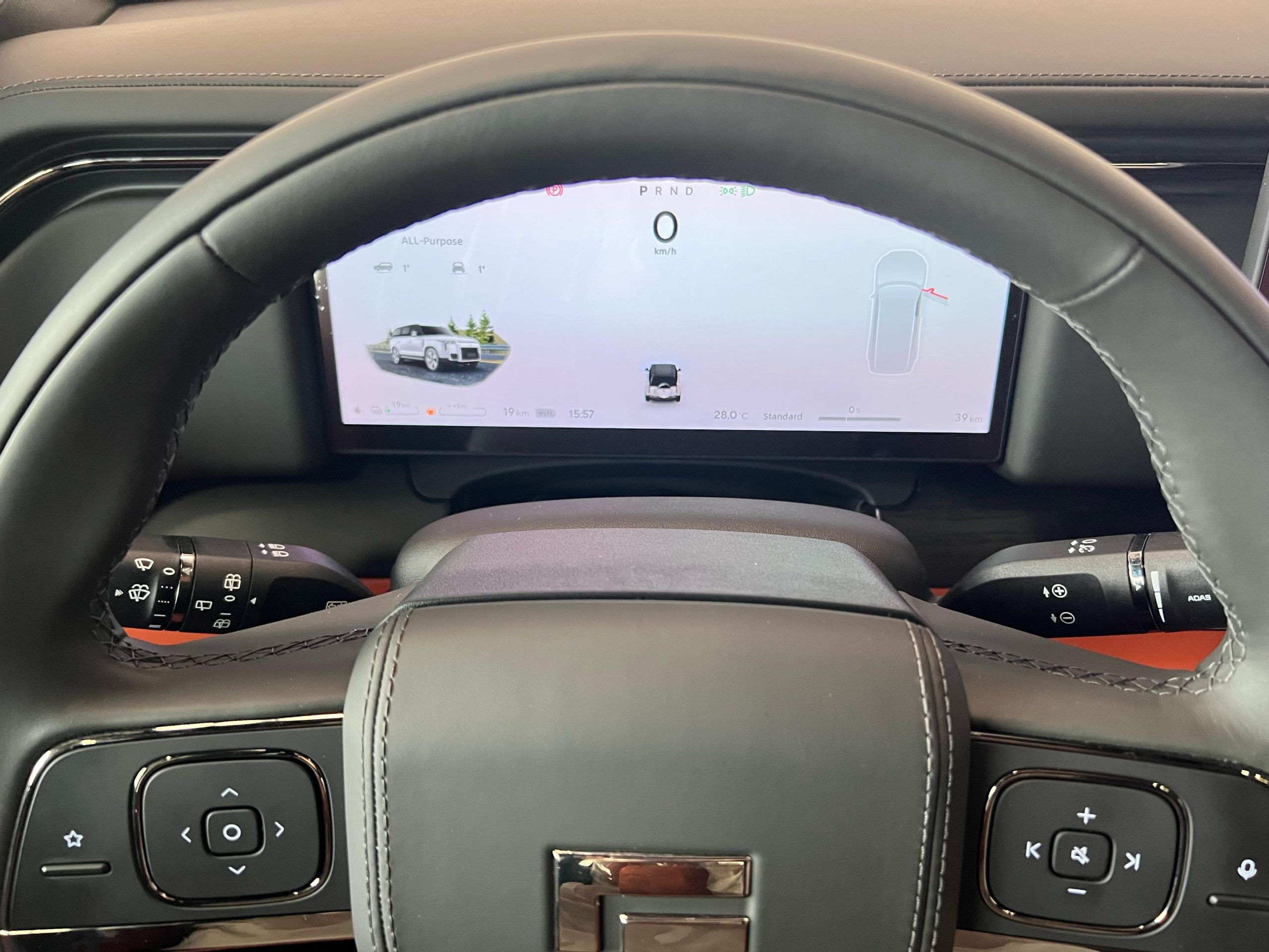 ROX 01 VIP Luxury 6-Seater 2024 - Alkadycars