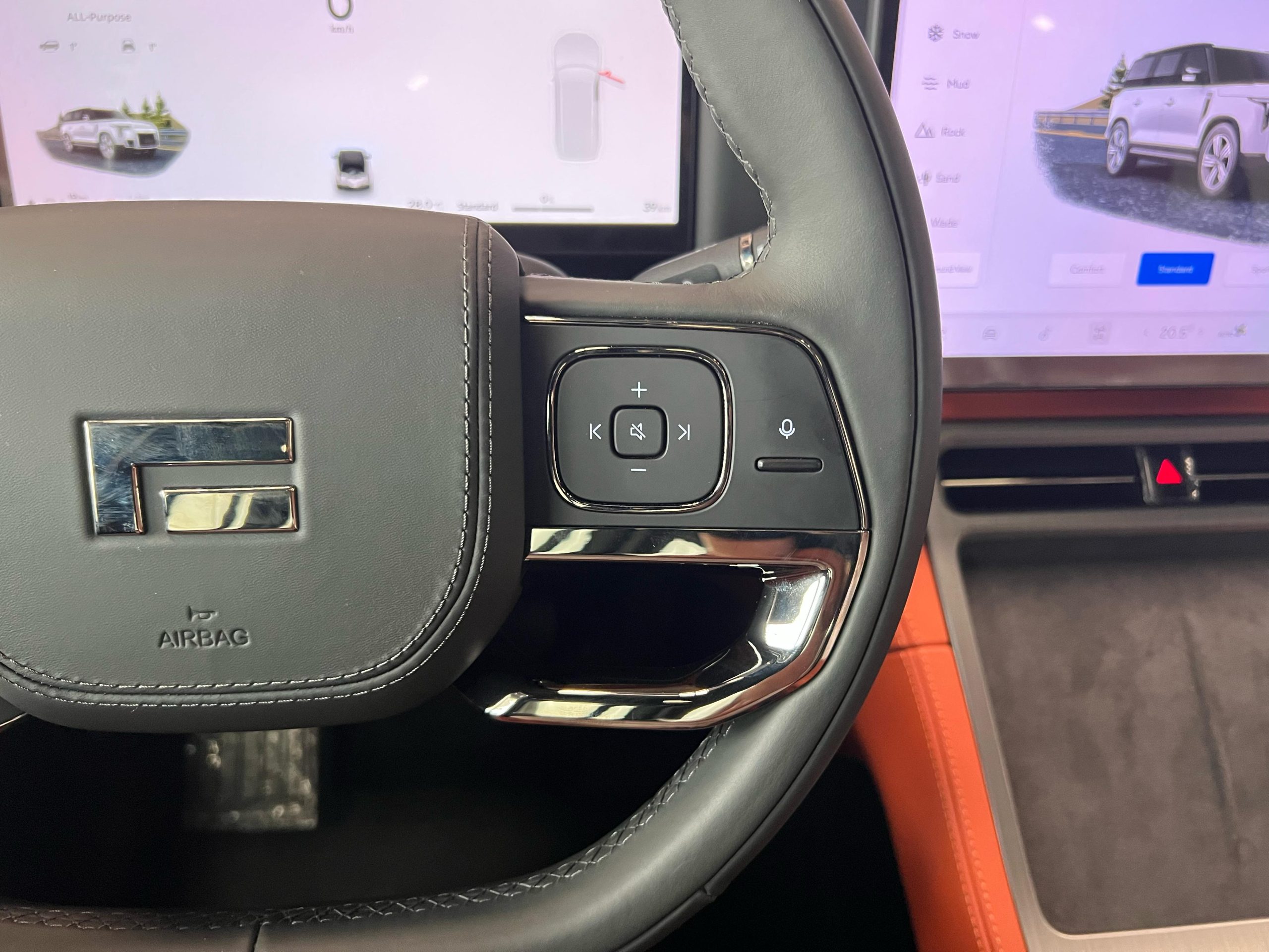 ROX 01 VIP Luxury 6-Seater 2024 - Alkadycars