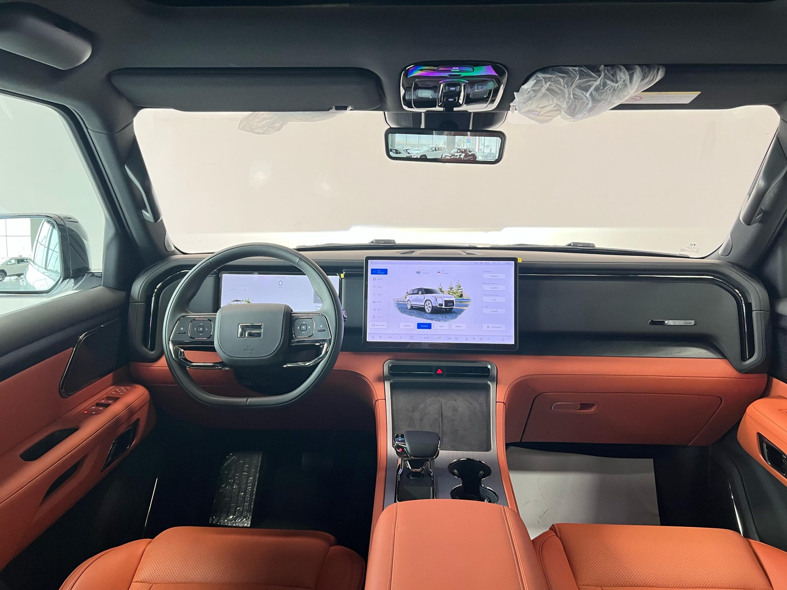 ROX 01 VIP Luxury 6-Seater 2024 - Alkadycars