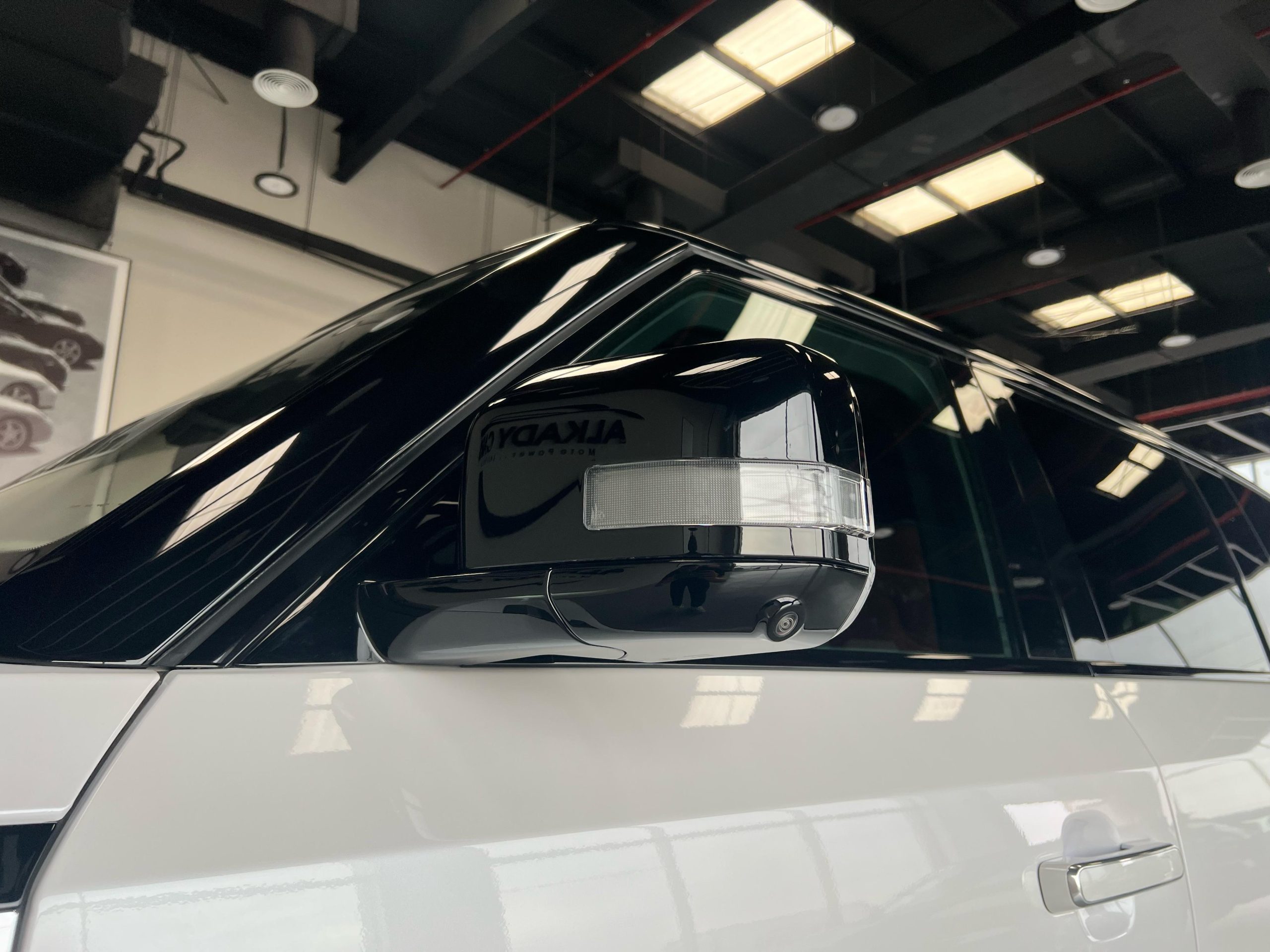 ROX 01 VIP Luxury 6-Seater 2024 - Alkadycars