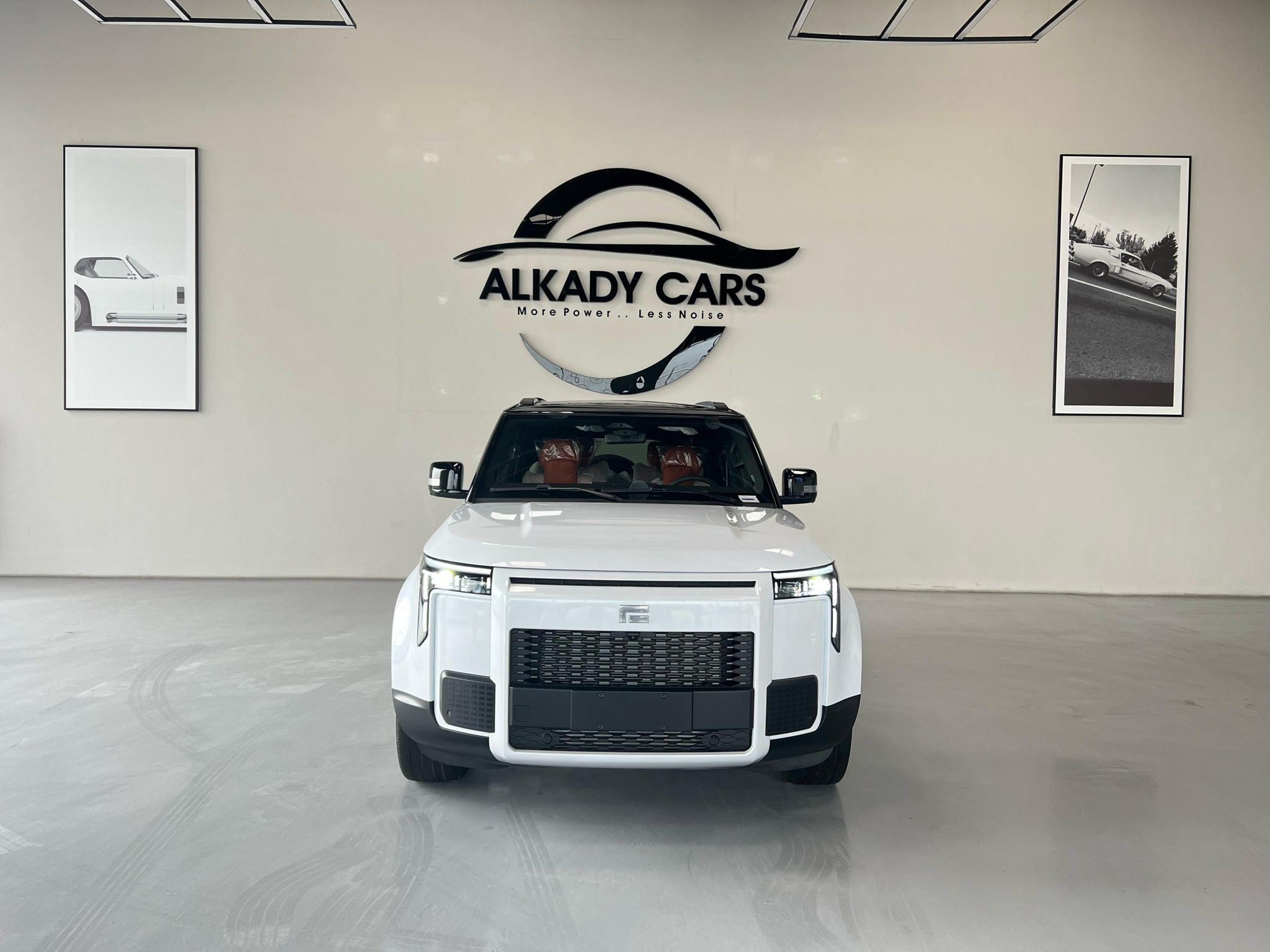 ROX 01 VIP Luxury 6-Seater 2024 - Alkadycars