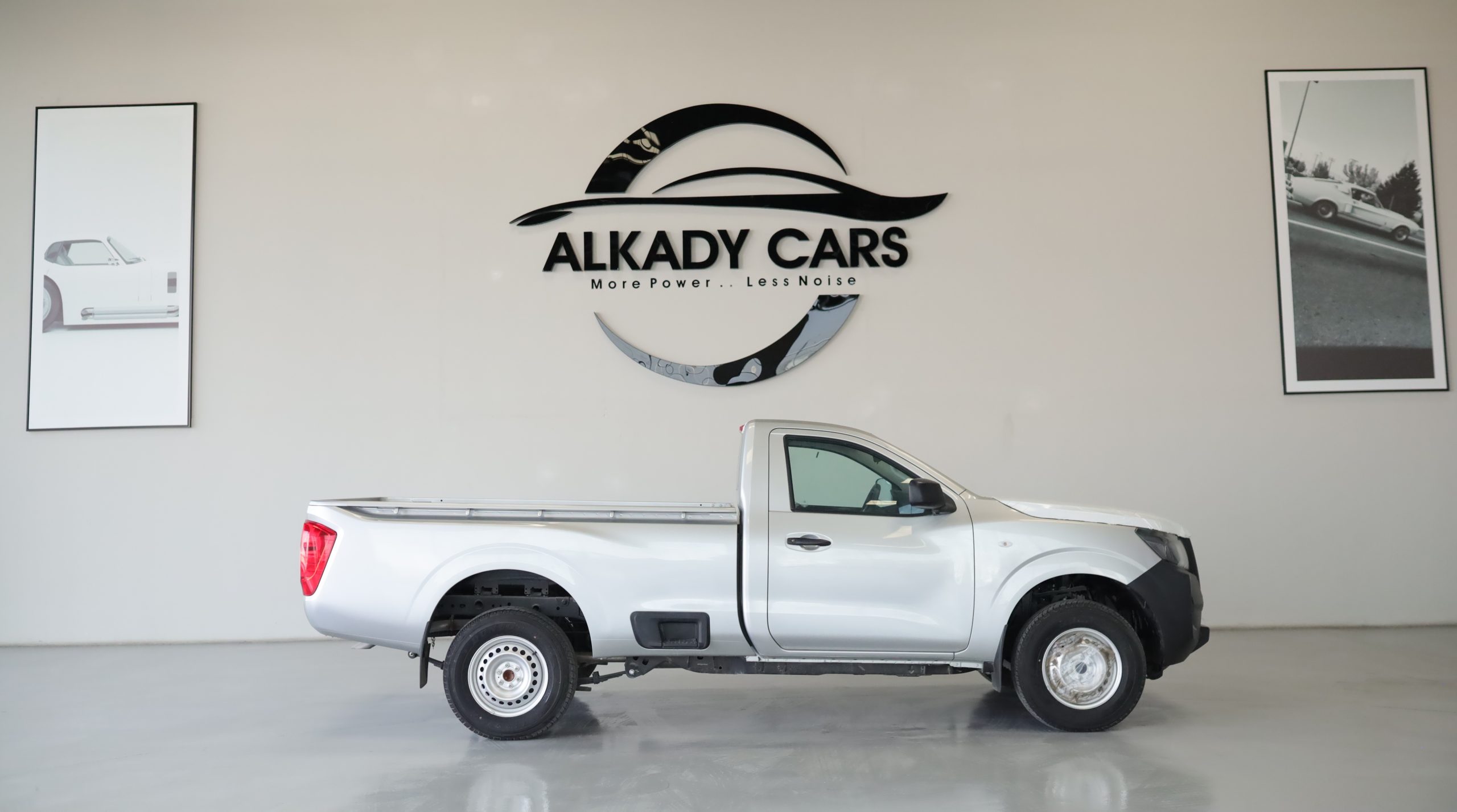 NISSAN NAVARA 2.5 PETROL XE 4X2 MT SC PLUS - Alkadycars