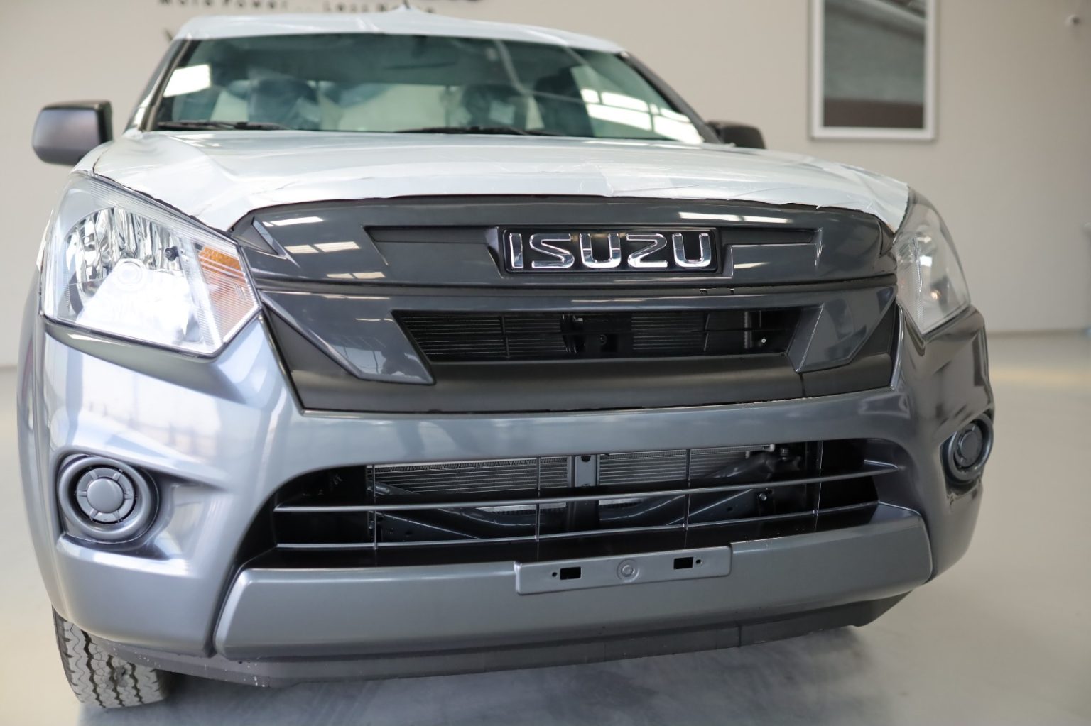 ISUZU D-MAX 1.9L 4X2 MODEL 2025 GCC SPECS - Alkadycars
