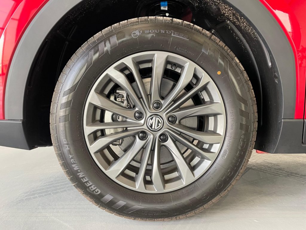 MG ZS 1.5L Comfort (New Shape) 2025 GCC Specs - Alkadycars