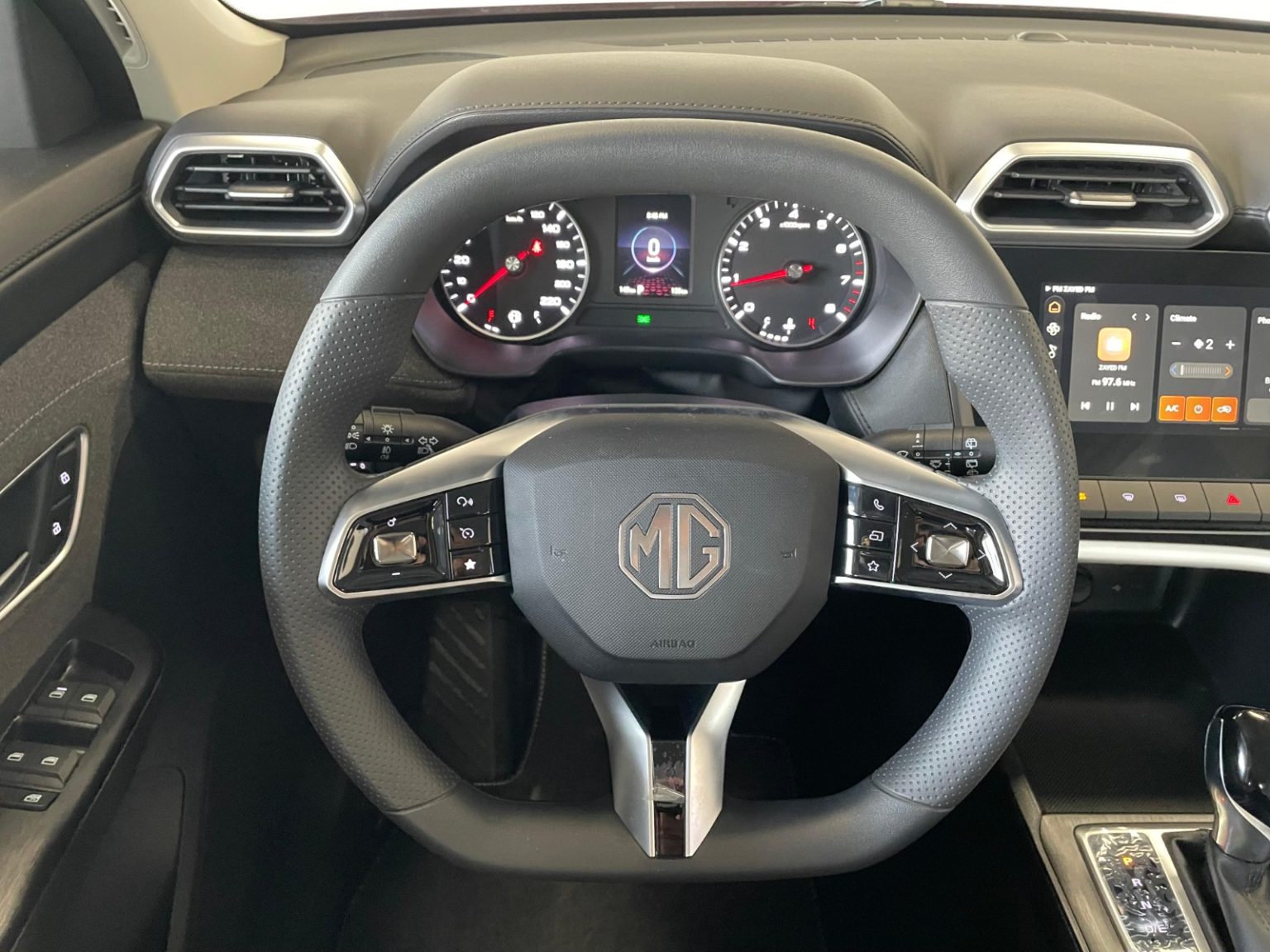 MG ZS 1.5L Comfort (New Shape) 2025 GCC Specs - Alkadycars