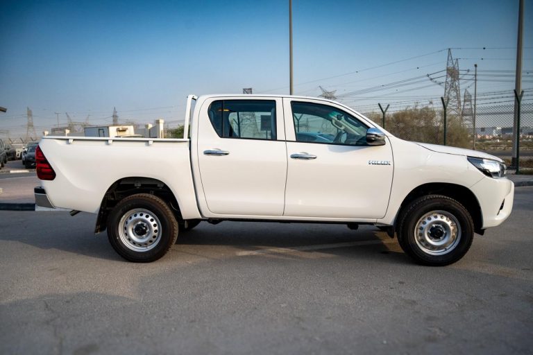 Toyota Hilux DLX Basic - Alkadycars