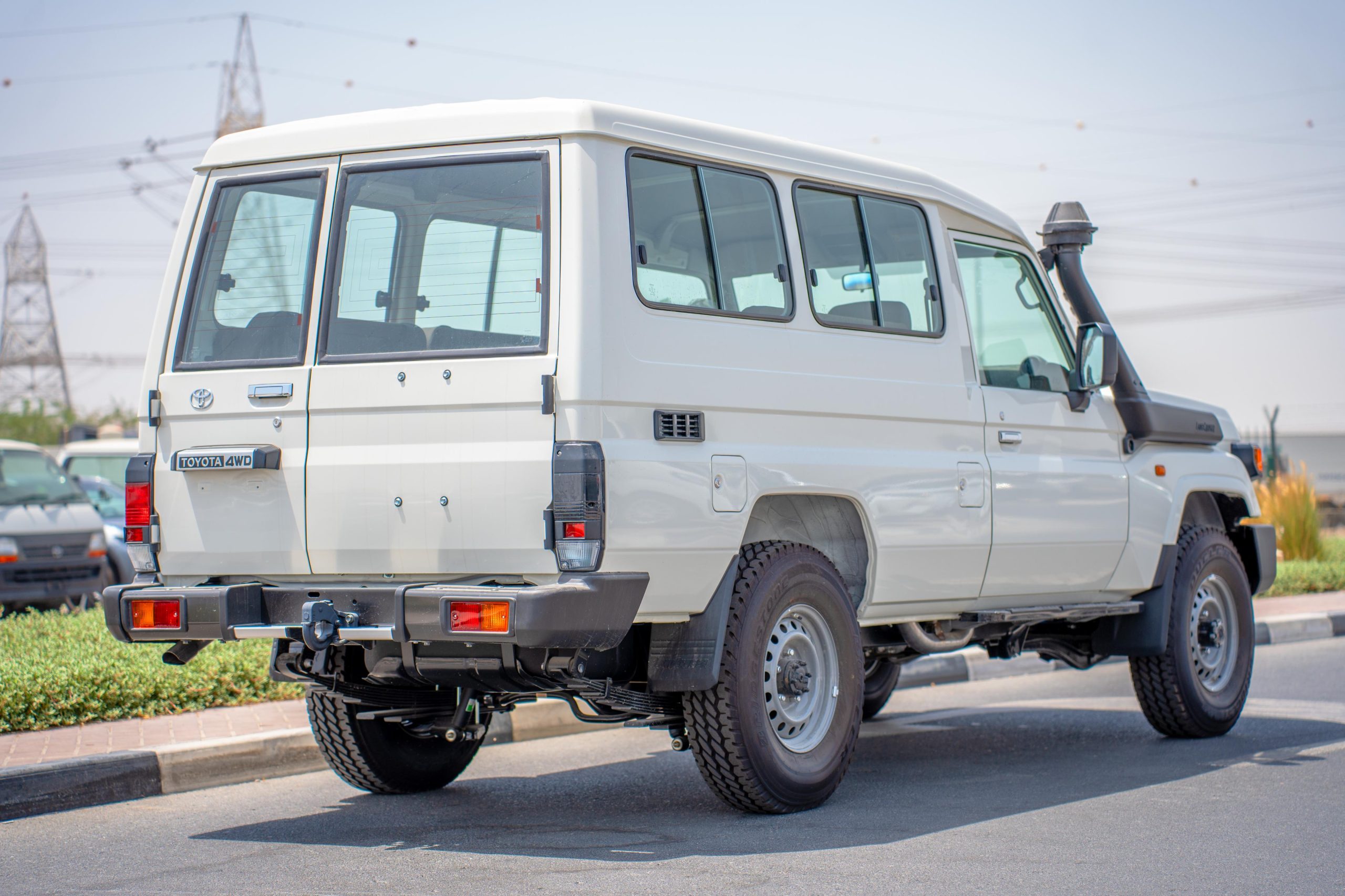 TOYOTA LAND CRUISER 70 LC78 - Alkadycars