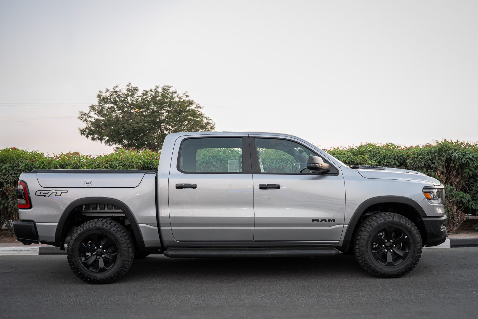RAM 1500 REBEL CREW CAB 4X4 - Alkadycars